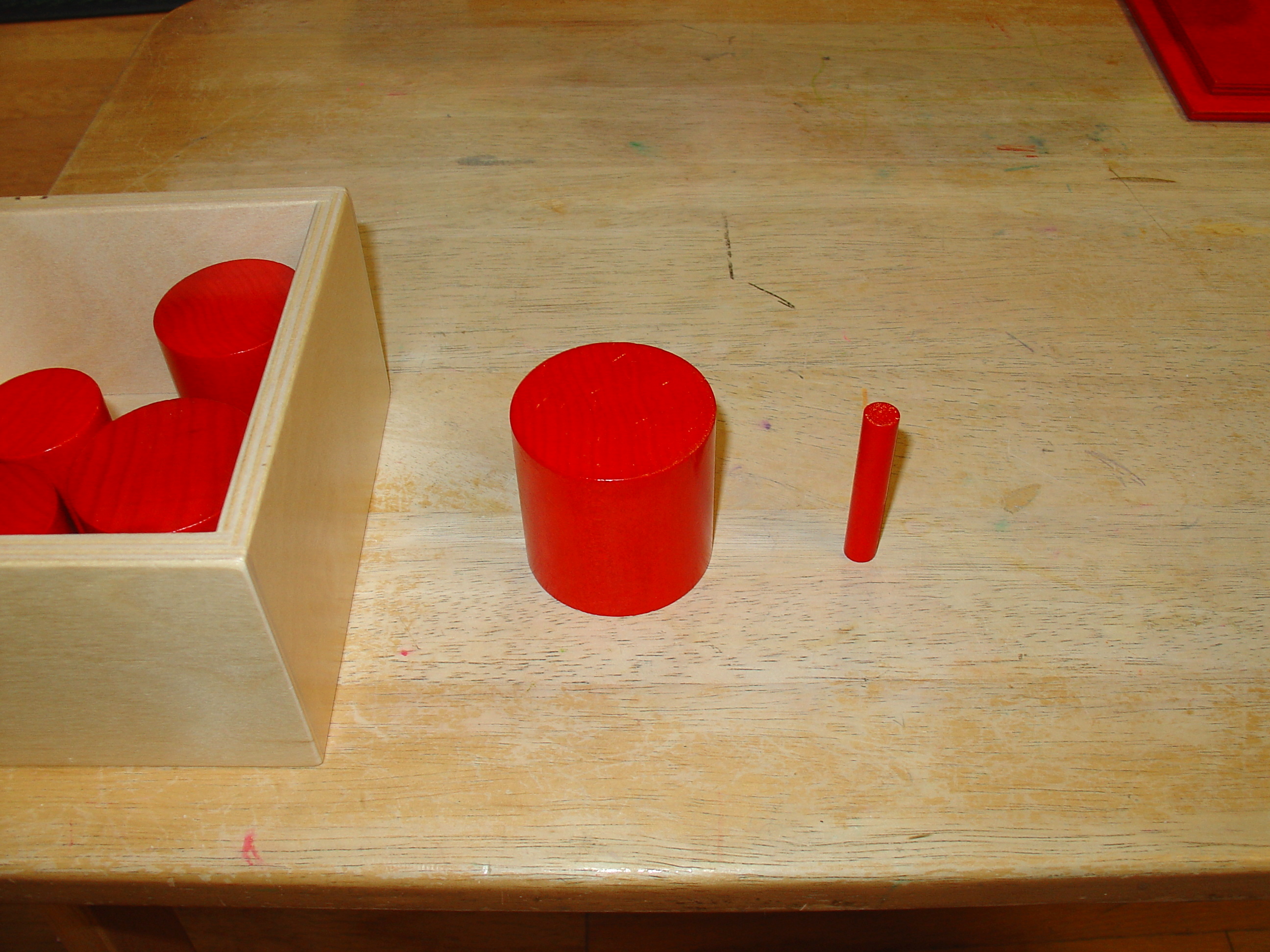 File:Knobless Cylinders 4.JPG - Montessori Album