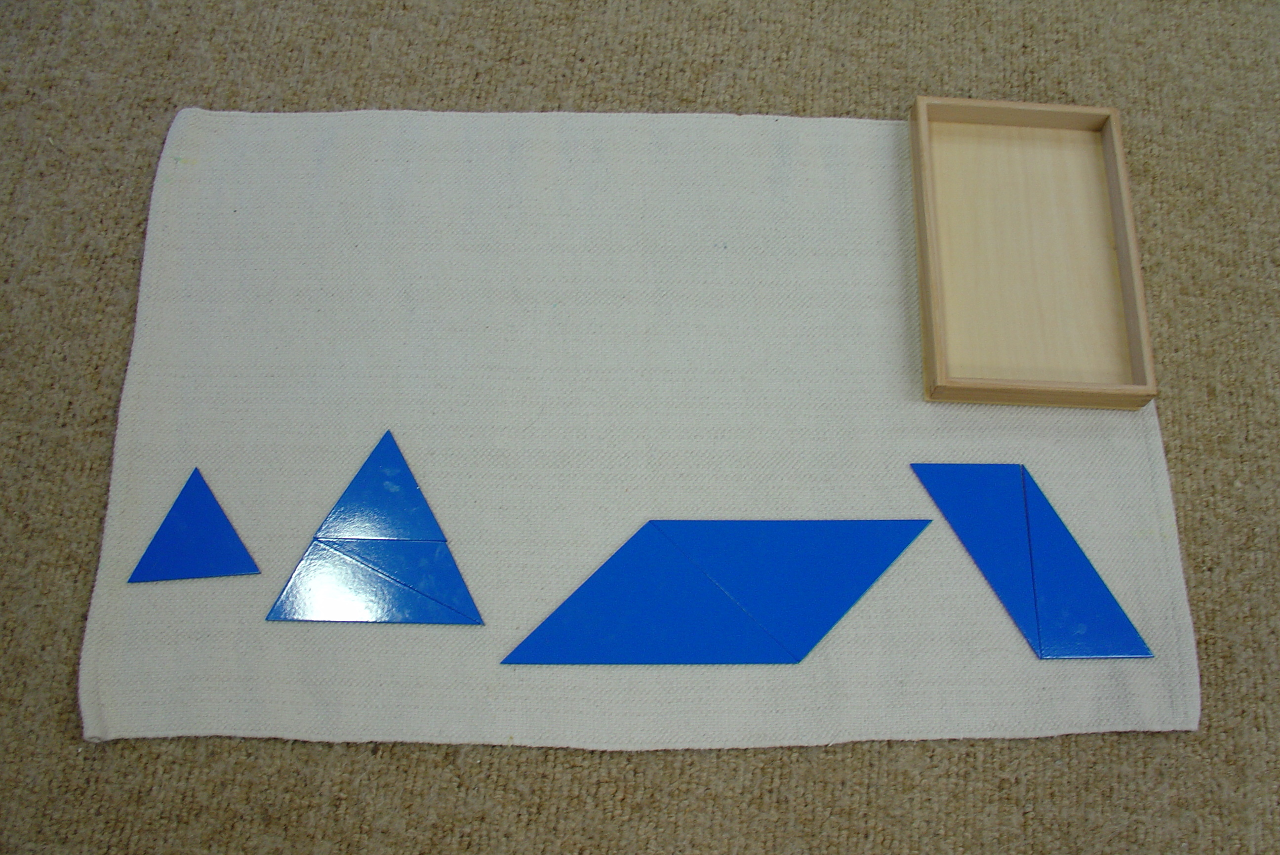 File:Blue Rectangle Box 3.JPG - Montessori Album