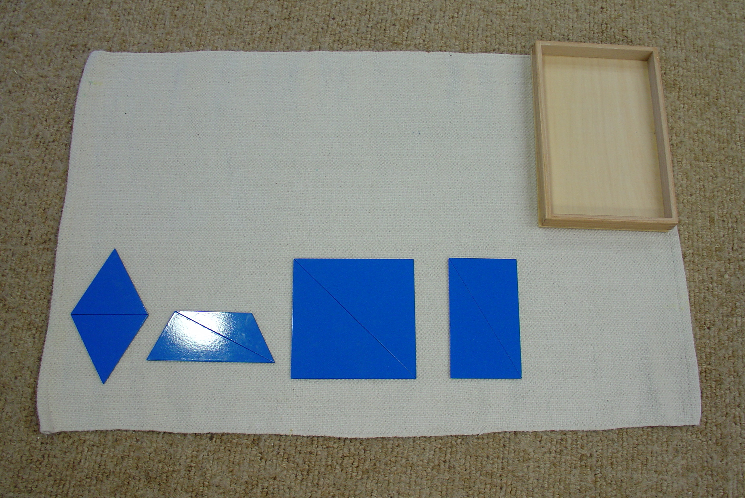 File:Blue Rectangle Box 2.JPG - Montessori Album