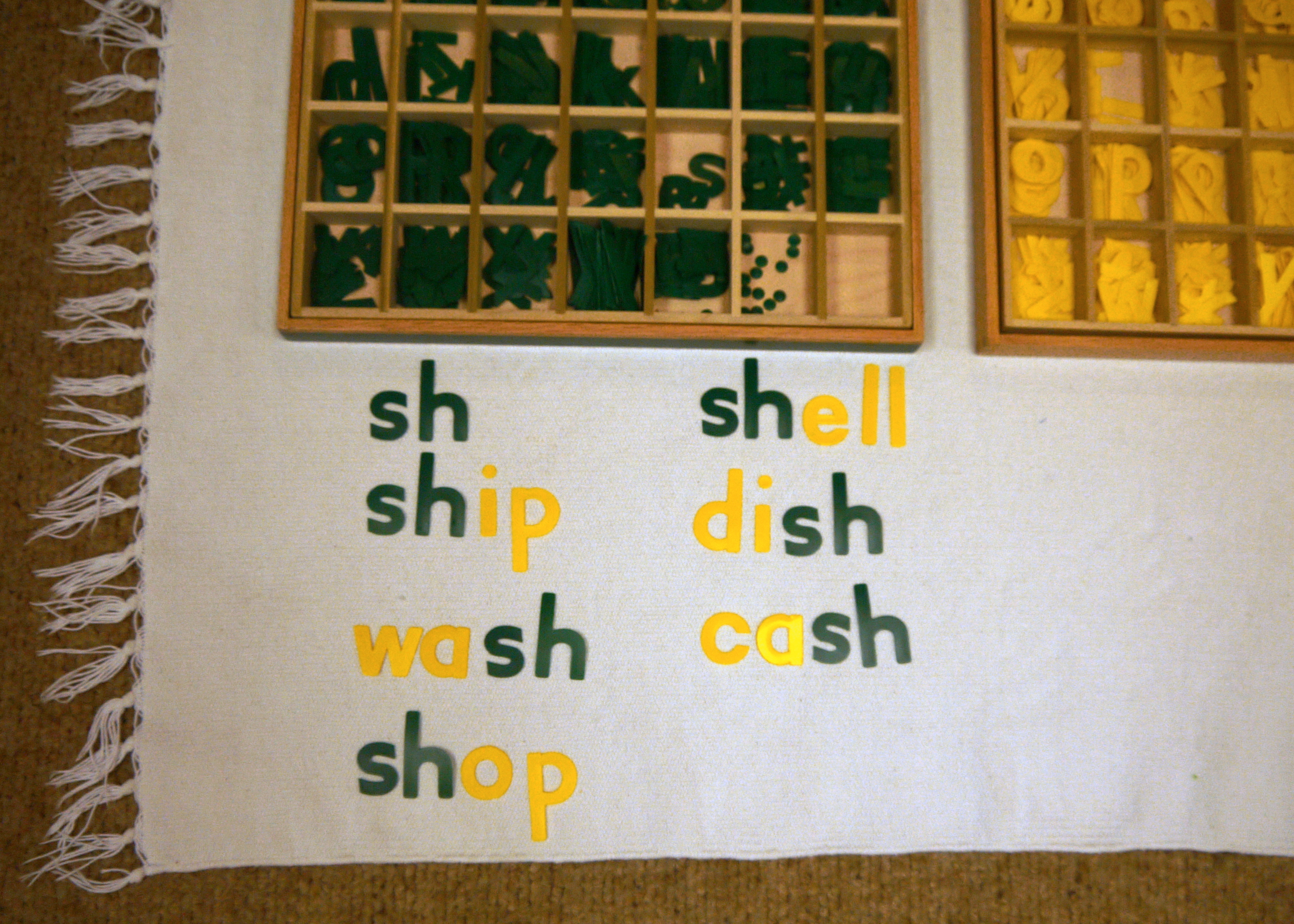 File:Phonogram Boxes 6.JPG - Montessori Album