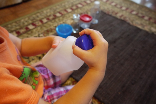 File:Opening and Closing Containers 3.JPG - Montessori Album
